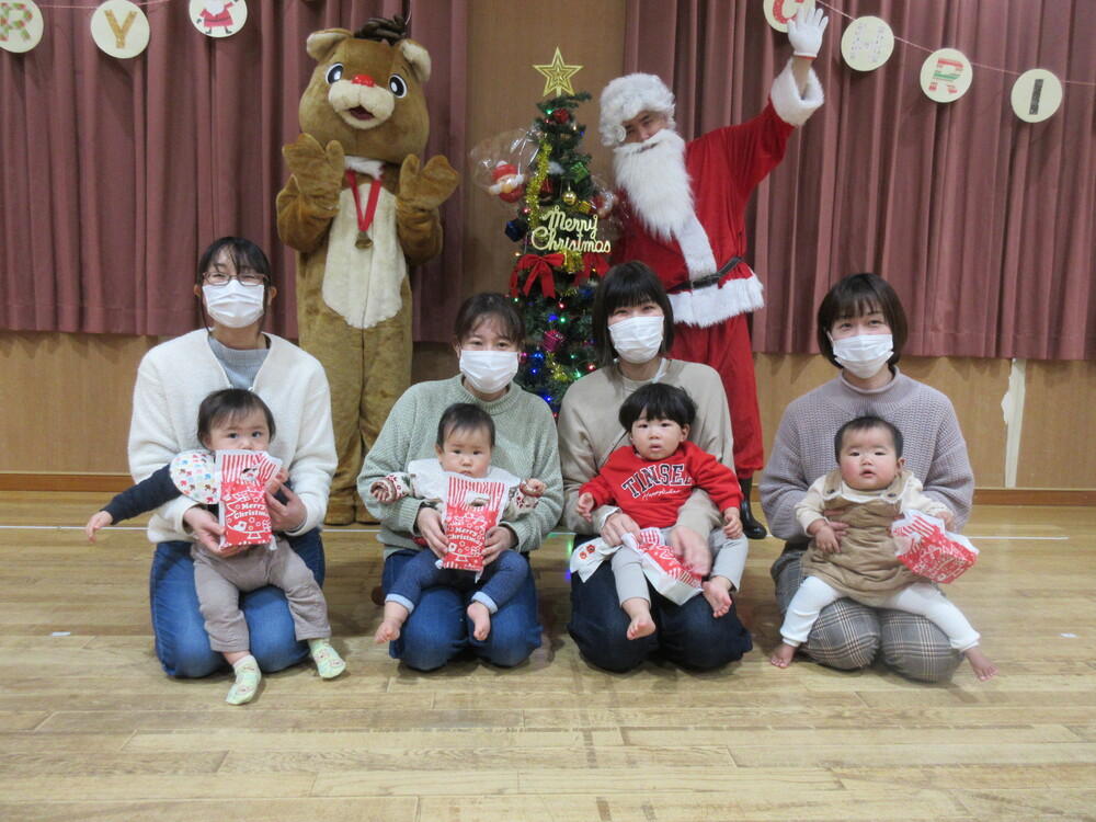 R7.12月のすまいるくらぶ♪ 『誕生会・クリスマス会』がありました♪ | 相愛保育園